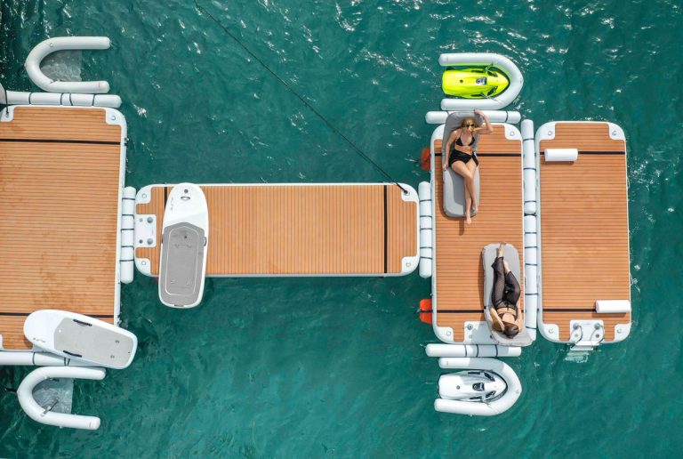 NautiBuoy C-dock - Modular inflatable Seabob dock, avoid lifting in and out